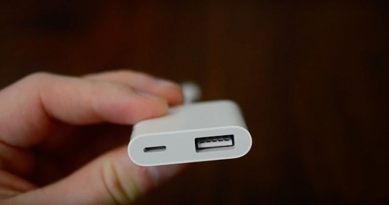 Meerdere USB-accessoires op een iPad aansluiten